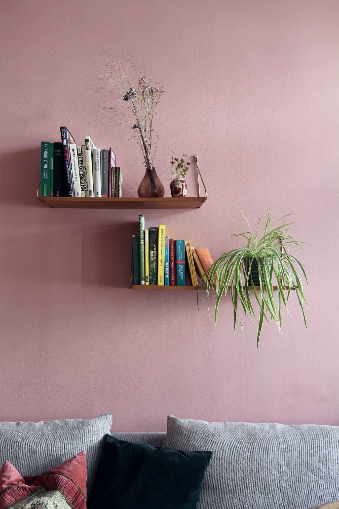 Small Bookshelves For Small Spaces – Small Space Love